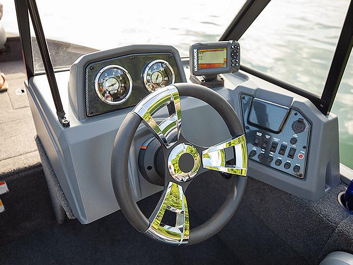 2026 Lowe Fishing Machine 1625WT - Salish Boat
