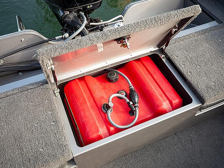 2026 Lowe Fishing Machine 1625WT - Salish Boat